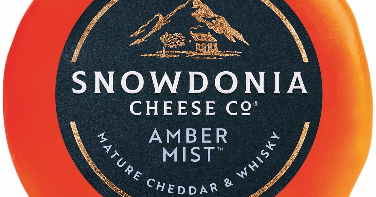 Snowdonia Amber mist Mature Cheddar with Whisky